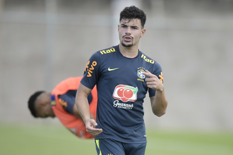 Volta Redonda fecha com cria do Flamengo, Daniel Cabral